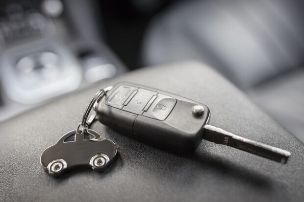 Worn-Out Car Key? Here is How to Fix It Before You Get Locked Out - Now ...